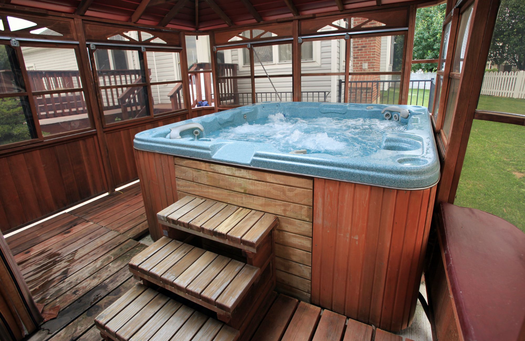 Four Health Benefits of Saunas and Hot Tubs - Mountain Mist Pool and Spa